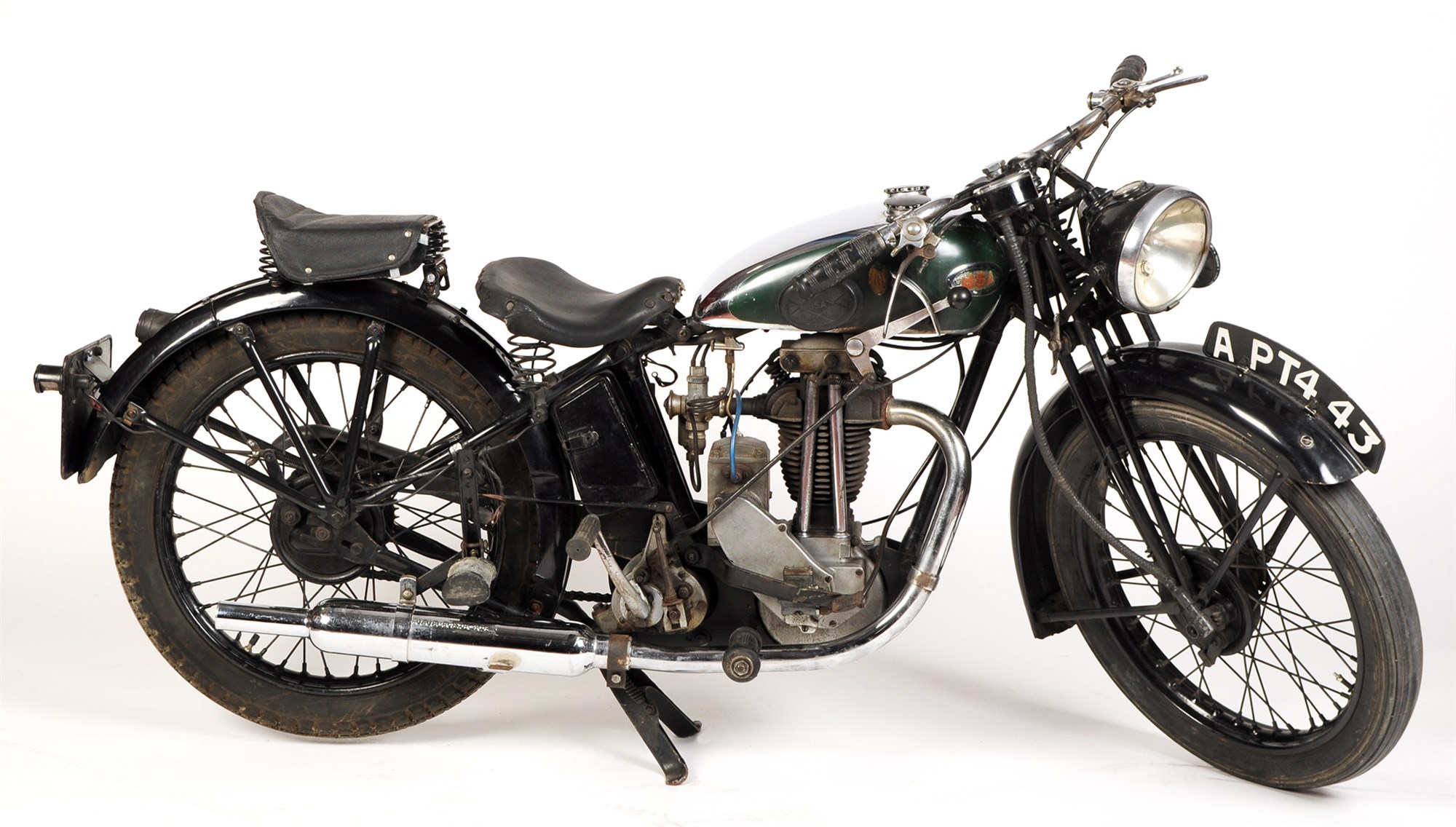 Lot 1518 - A B.S.A. Model B2 249cc motorcycle,