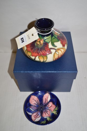 Lot 874 - A Moorcroft vase 'Anna Lily' pattern, signed