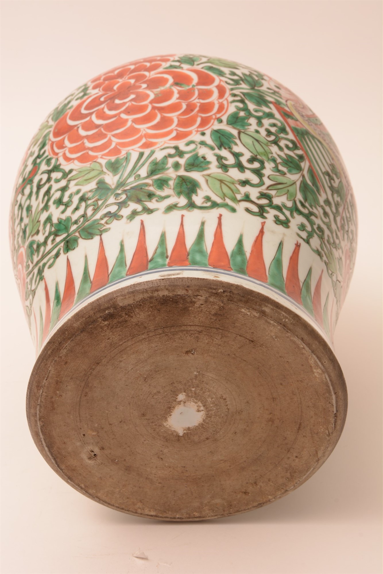 Lot 27 - Chinese Wucai Transitional inverted baluster
