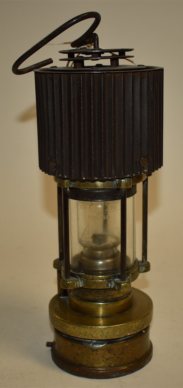 Patterson Lamps Type HCP miners lamp - auctions & price archive