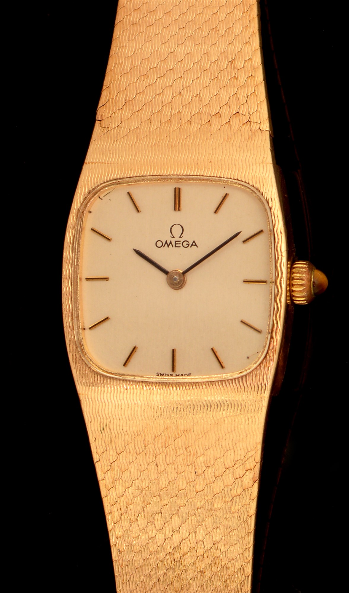 Lot 28 - Omega cocktail watch