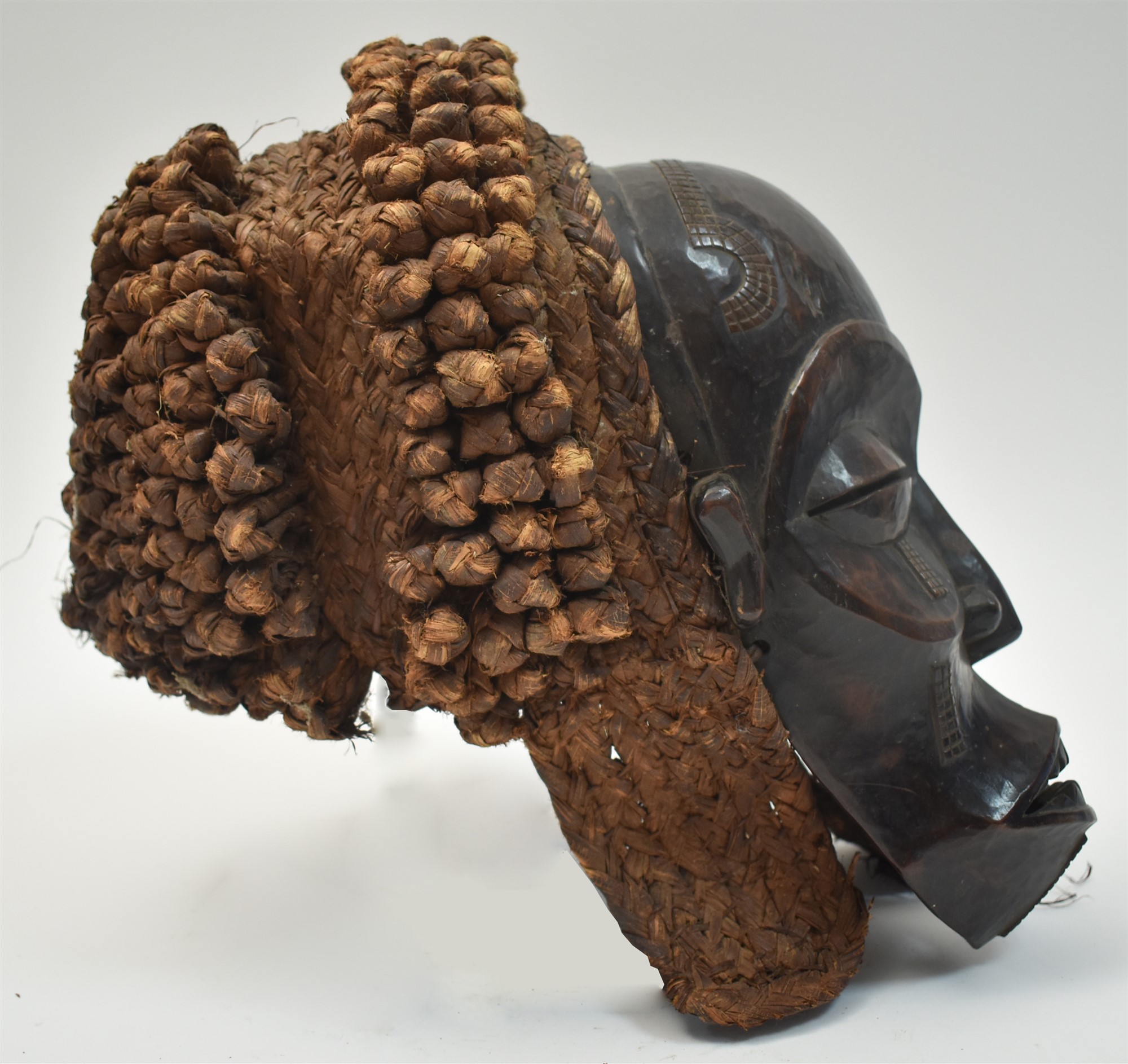 Lot 1522 - Chokwe mask