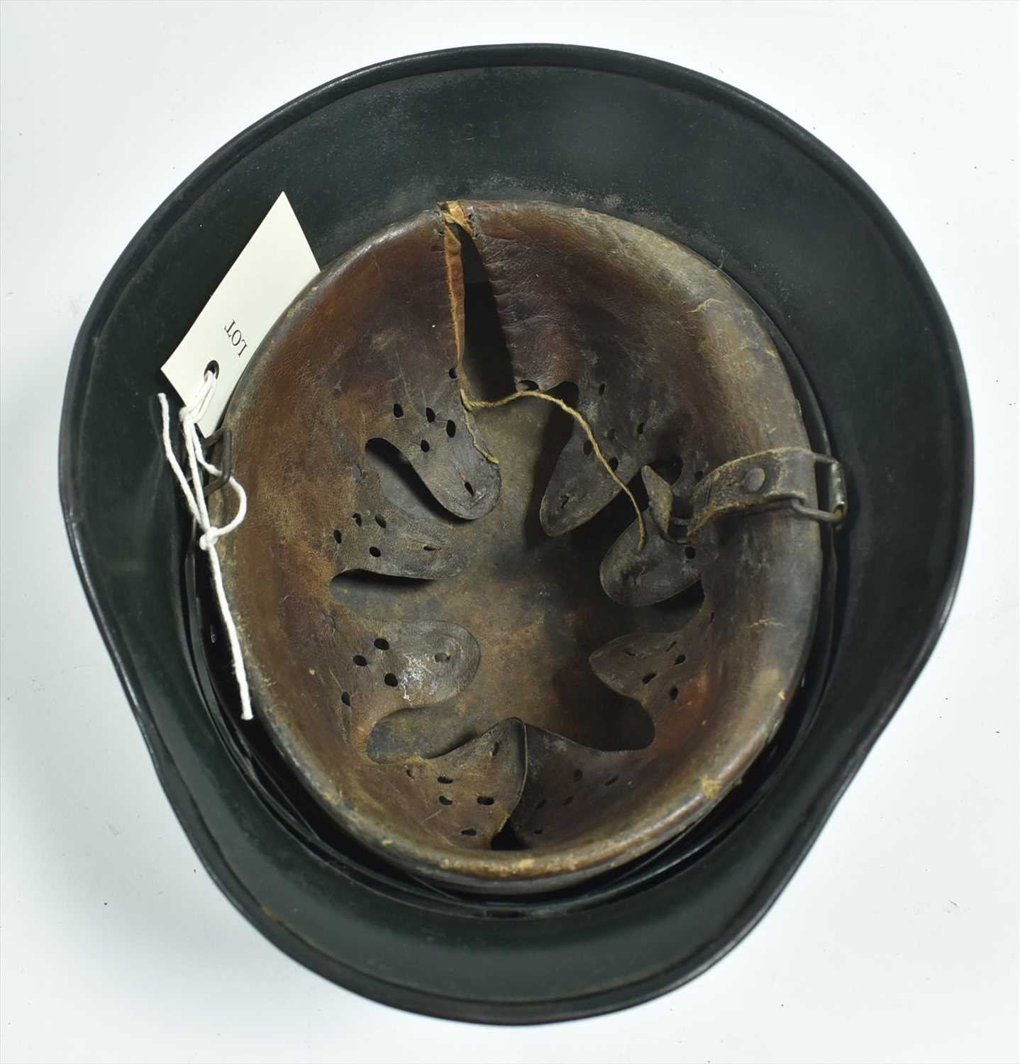 Lot 1174 - German M35 helmet