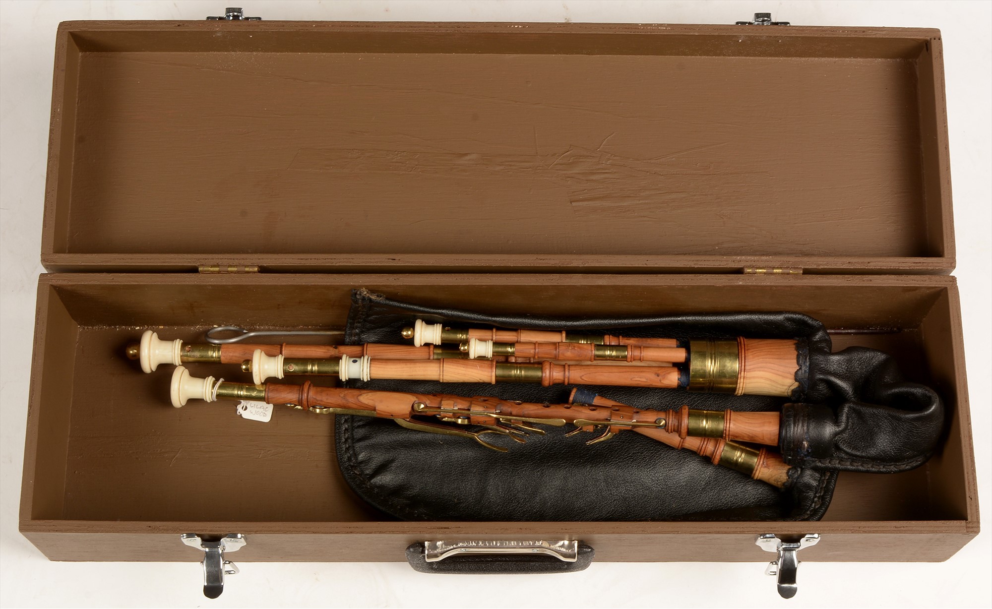 Lot 205 - Set of Northumbrian small pipes.