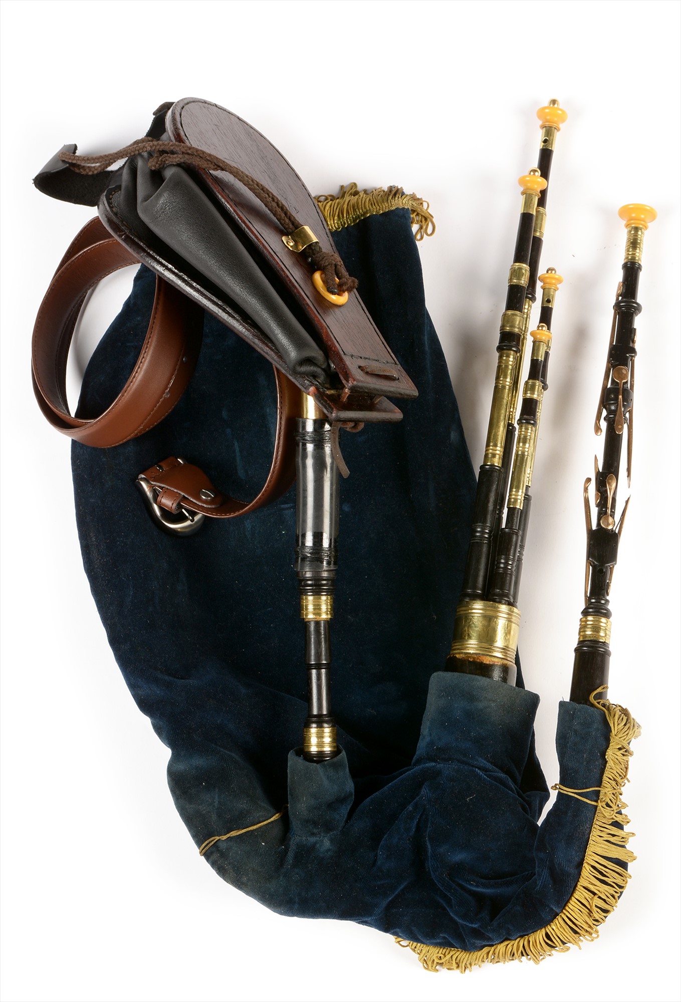Lot 222 - Set of Northumbrian small pipes.