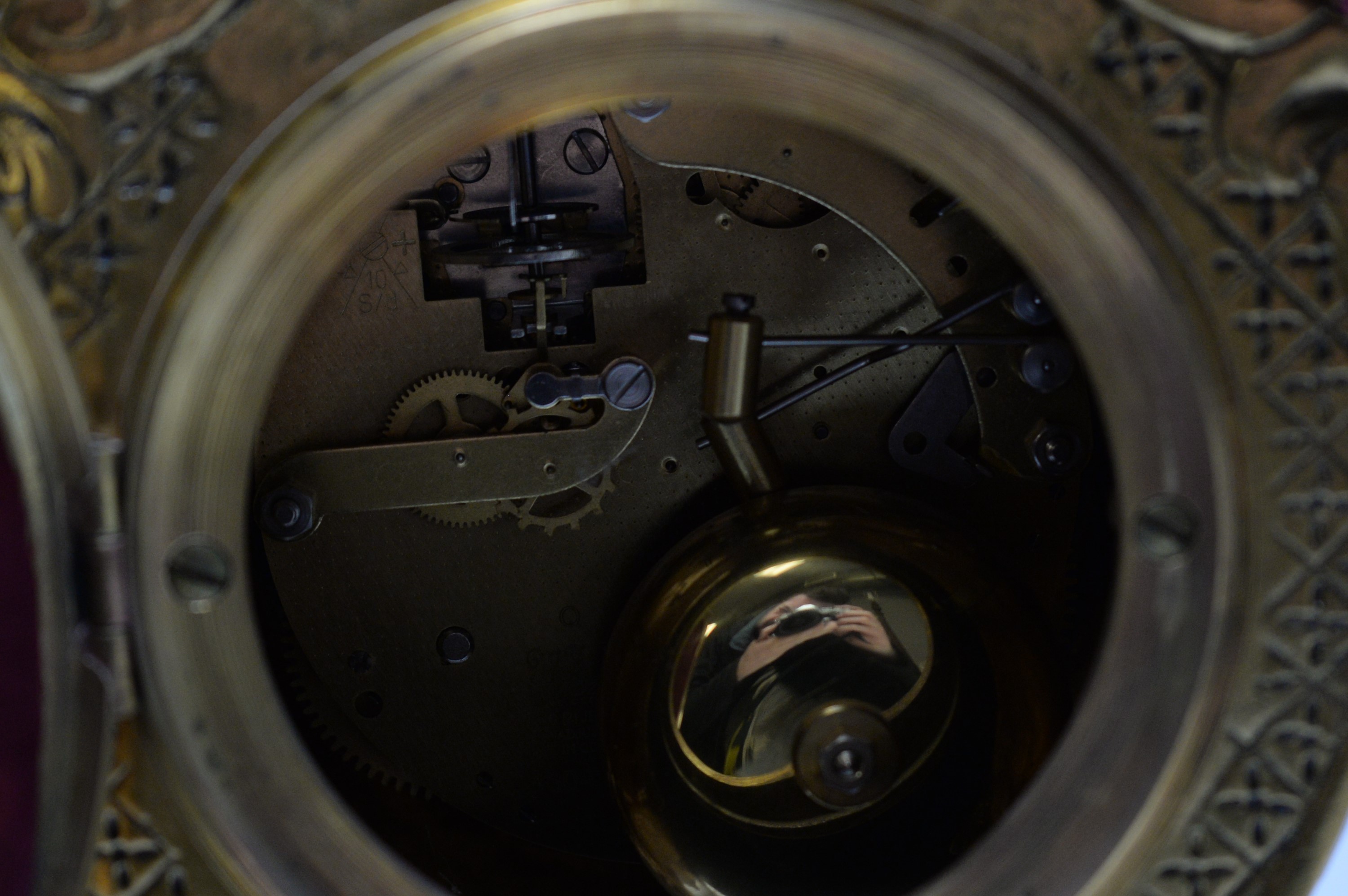 Lot 203 - A modern French style Mozer mantel clock.