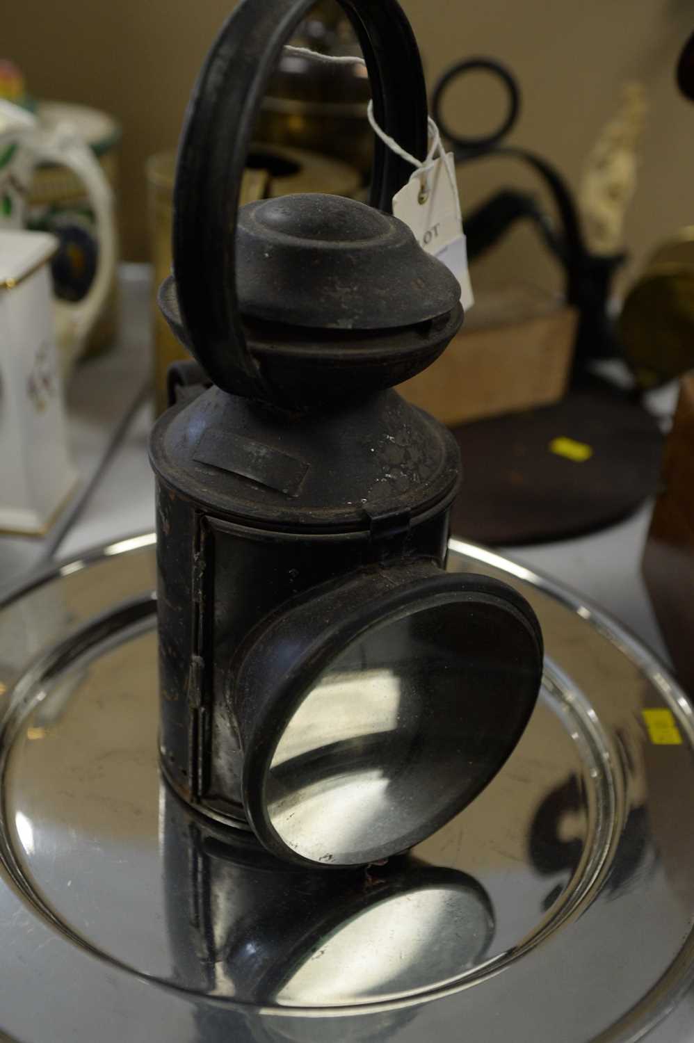 Lot 250 - Household sundry items.