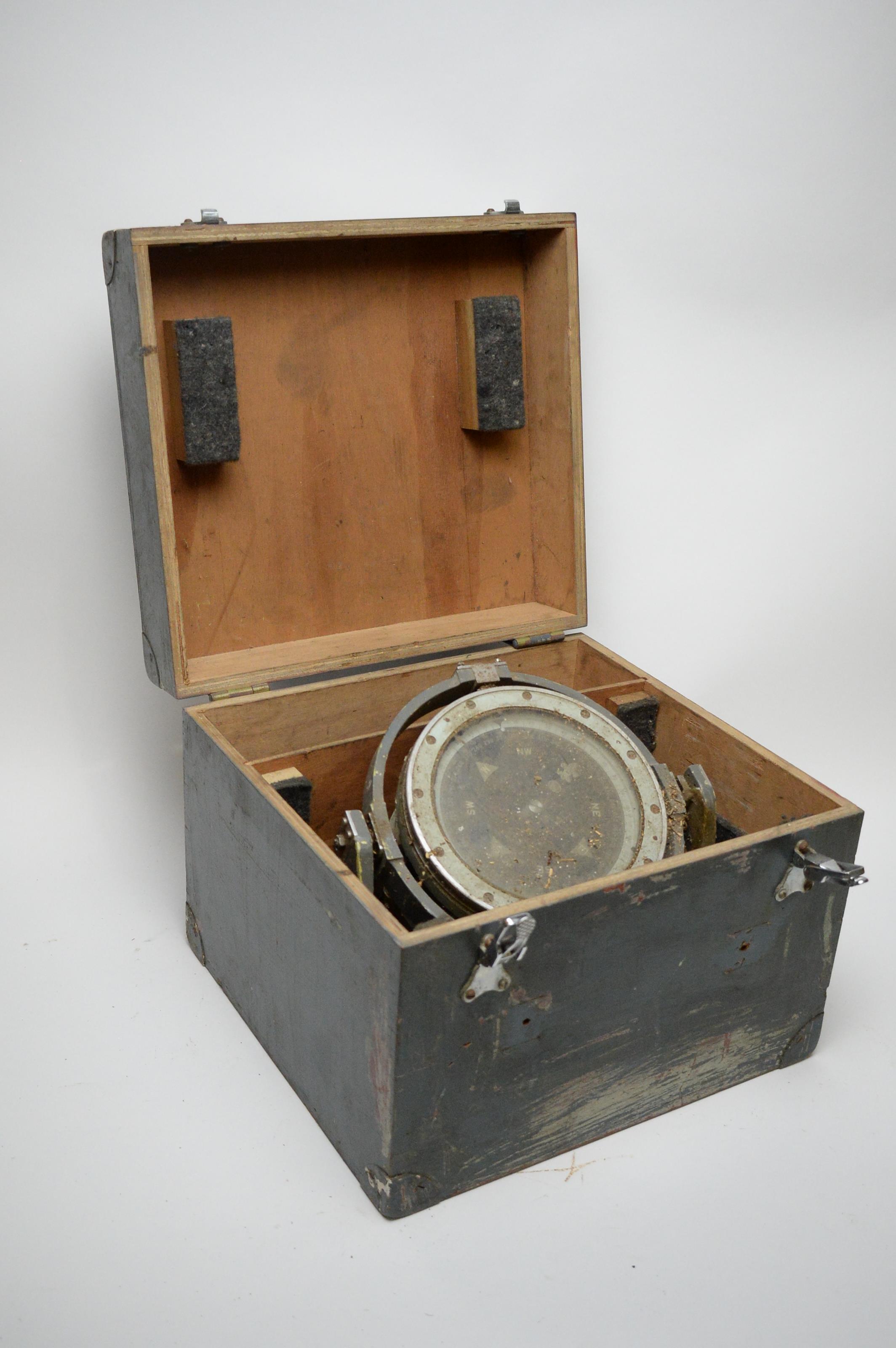 Lot 763 - A ship's compass.
