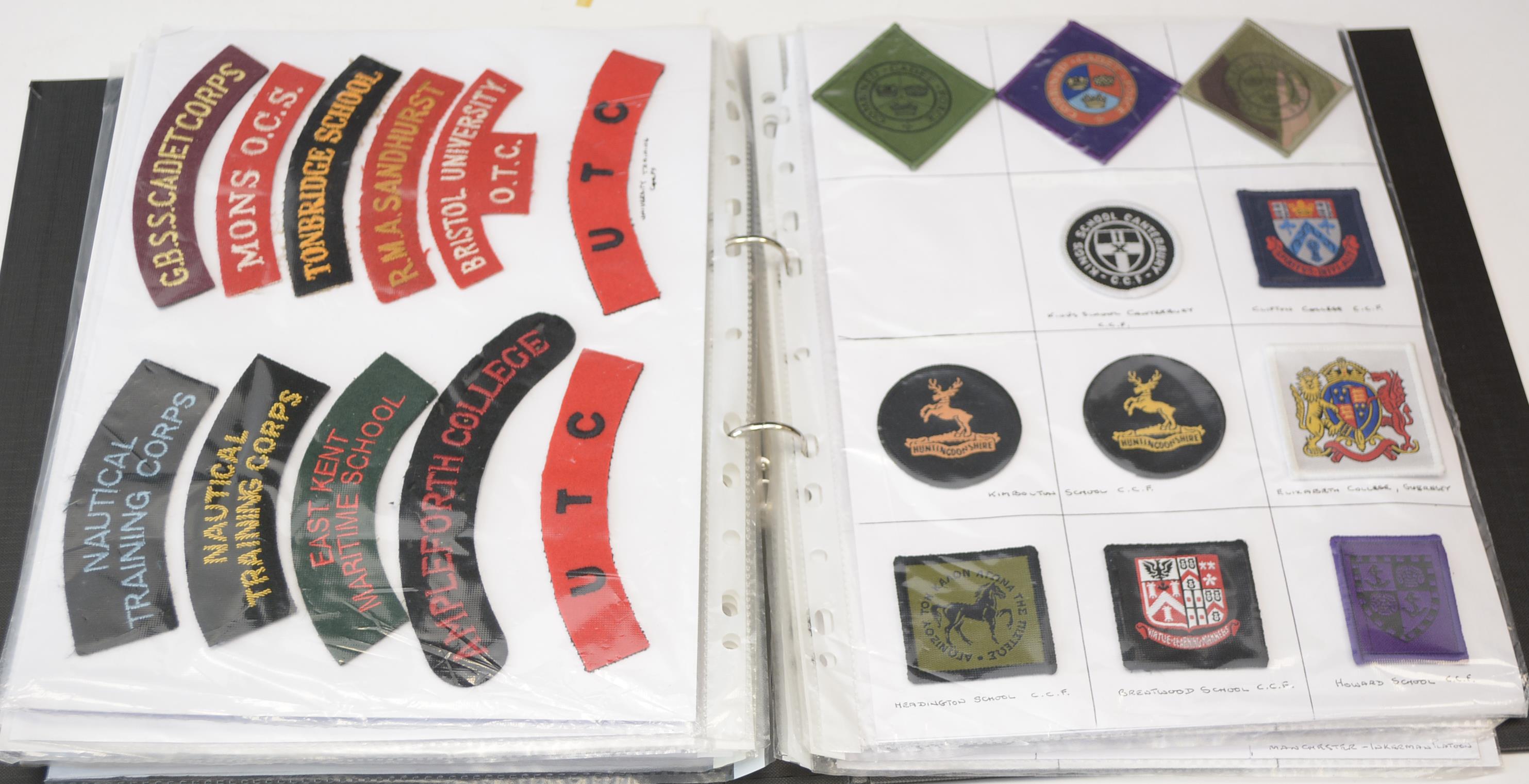 Lot 1246 - A collection of approximately 200 Army