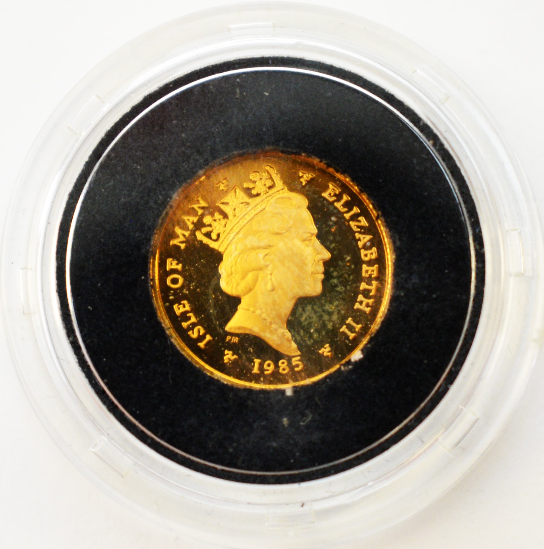 Lot 40 - Pobjoy gold and platinum coins