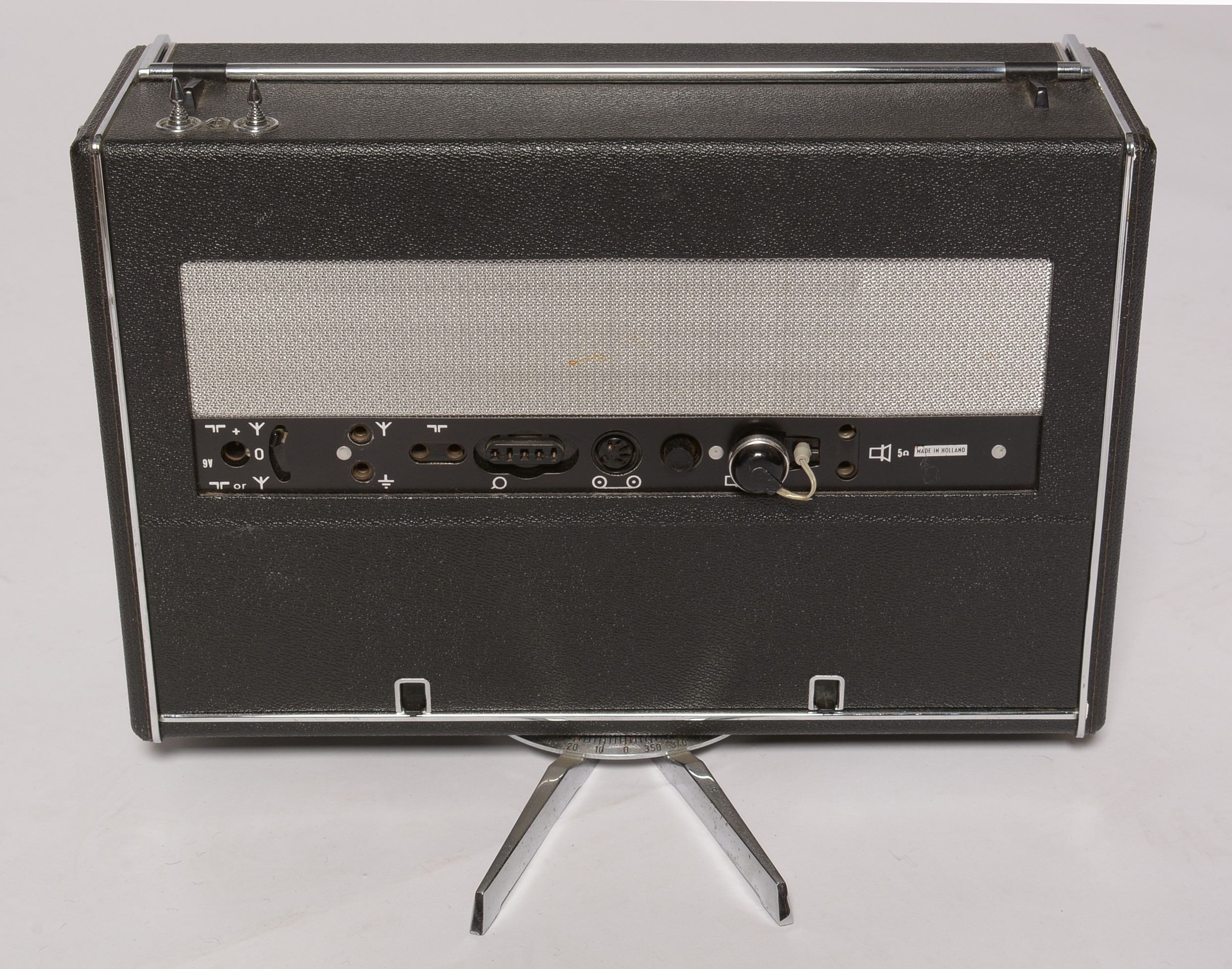 Lot 773 - A Philips FM-AM De Luxe portable World radio.