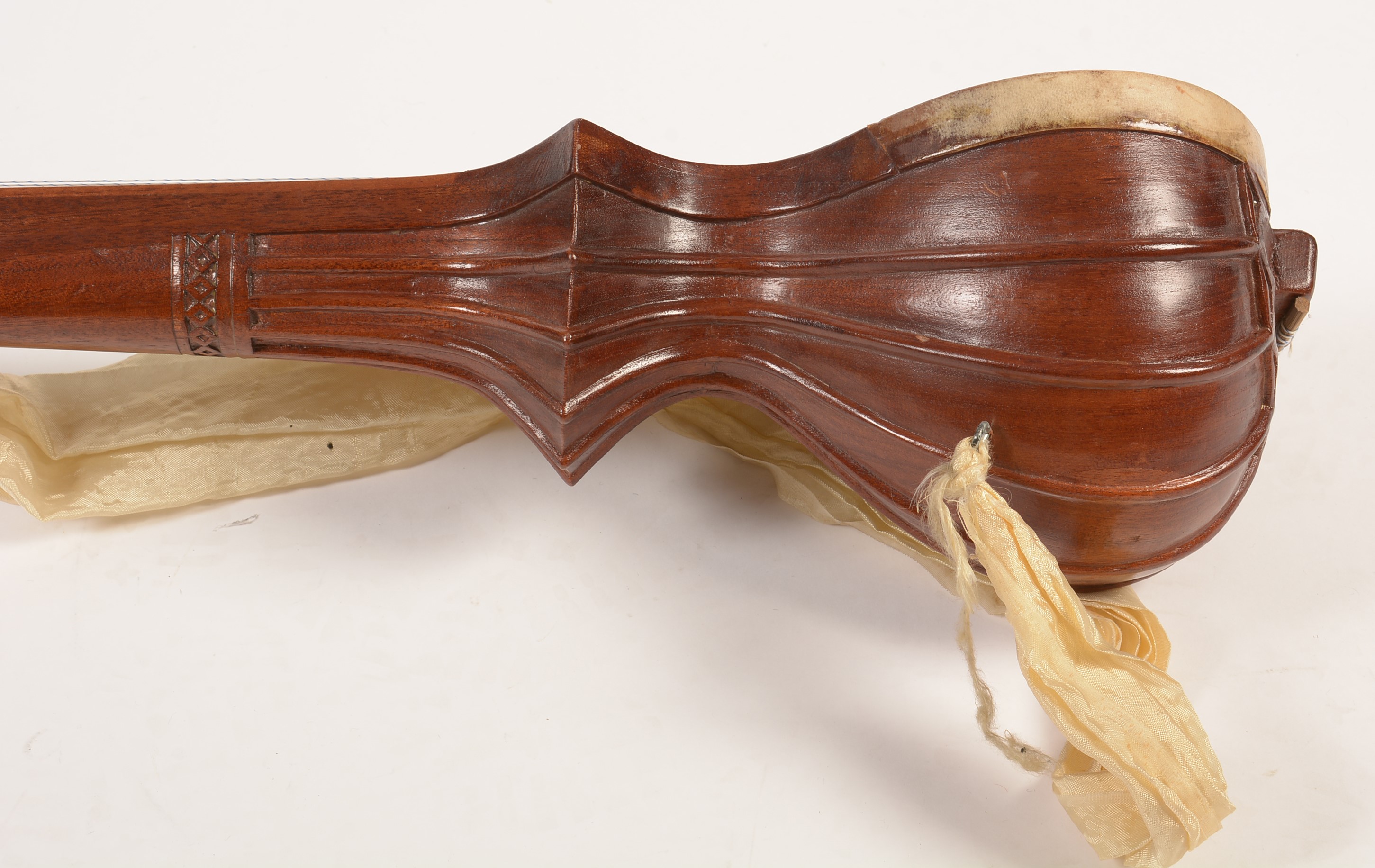 Lot 752 - Tibetan Dranyen