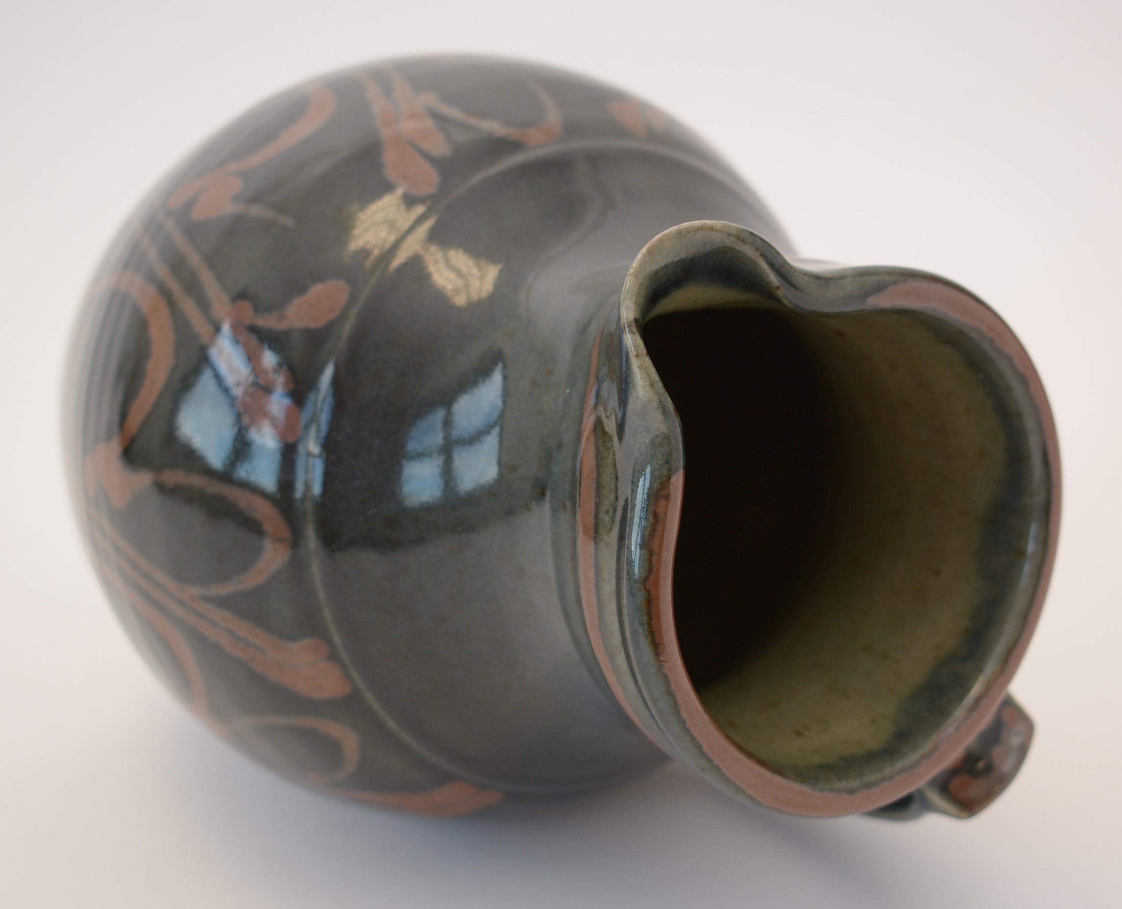 Lot 607 - Attributed to Michael Cardew studio pottery
