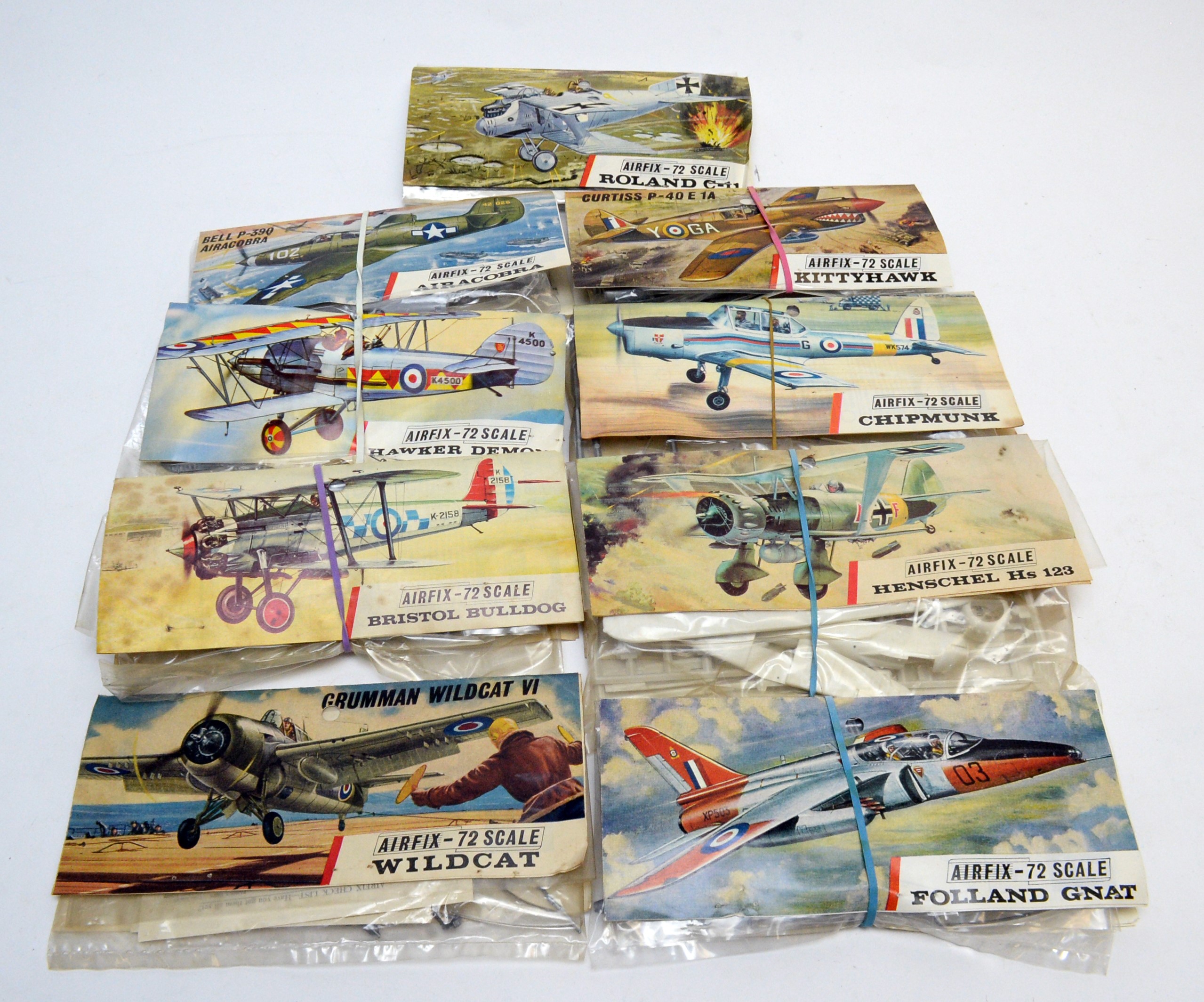 Lot 795 - Nine early Airfix construction kits.