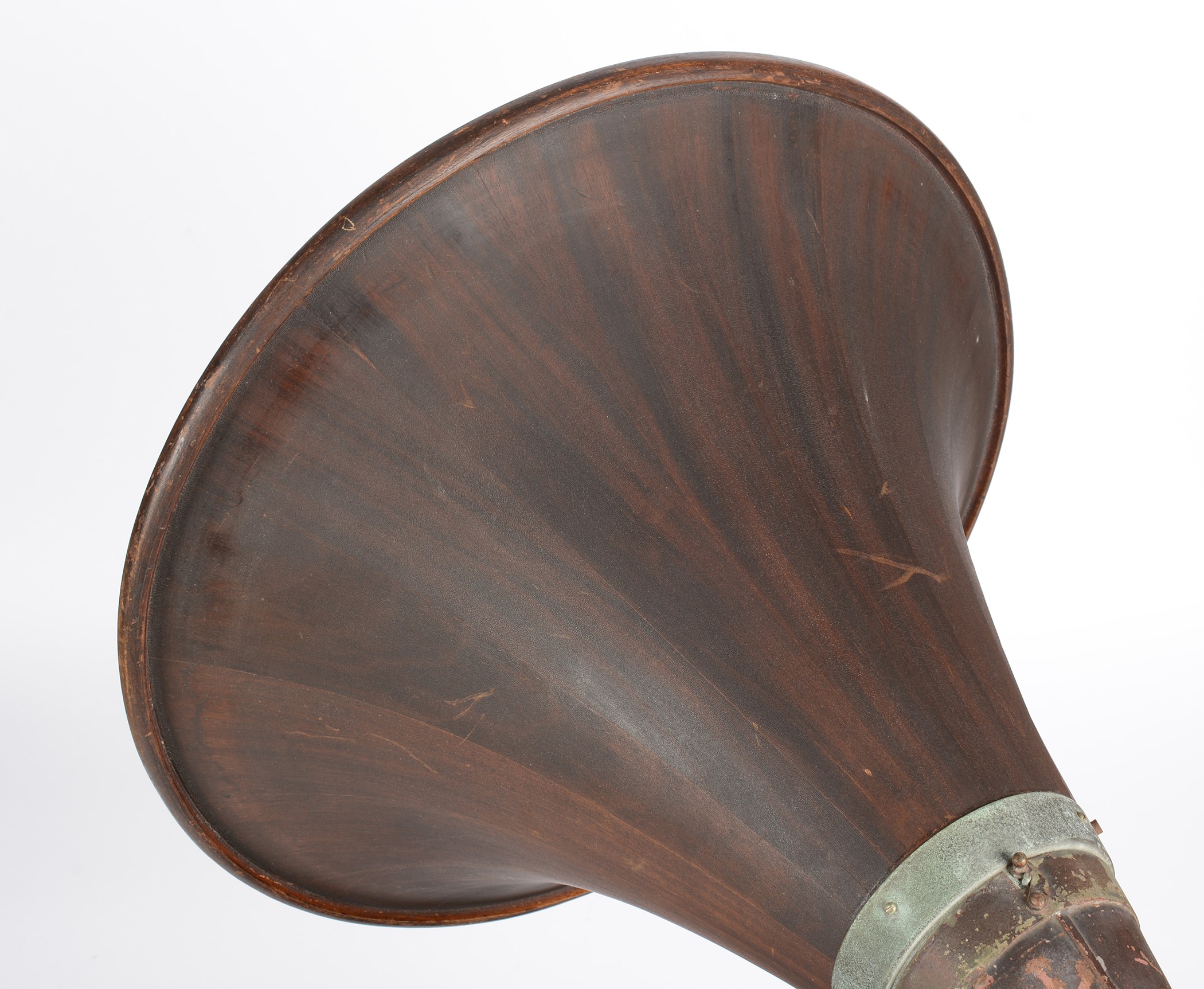 Lot 366 - Edison Opera Phonograph and horn and winder.