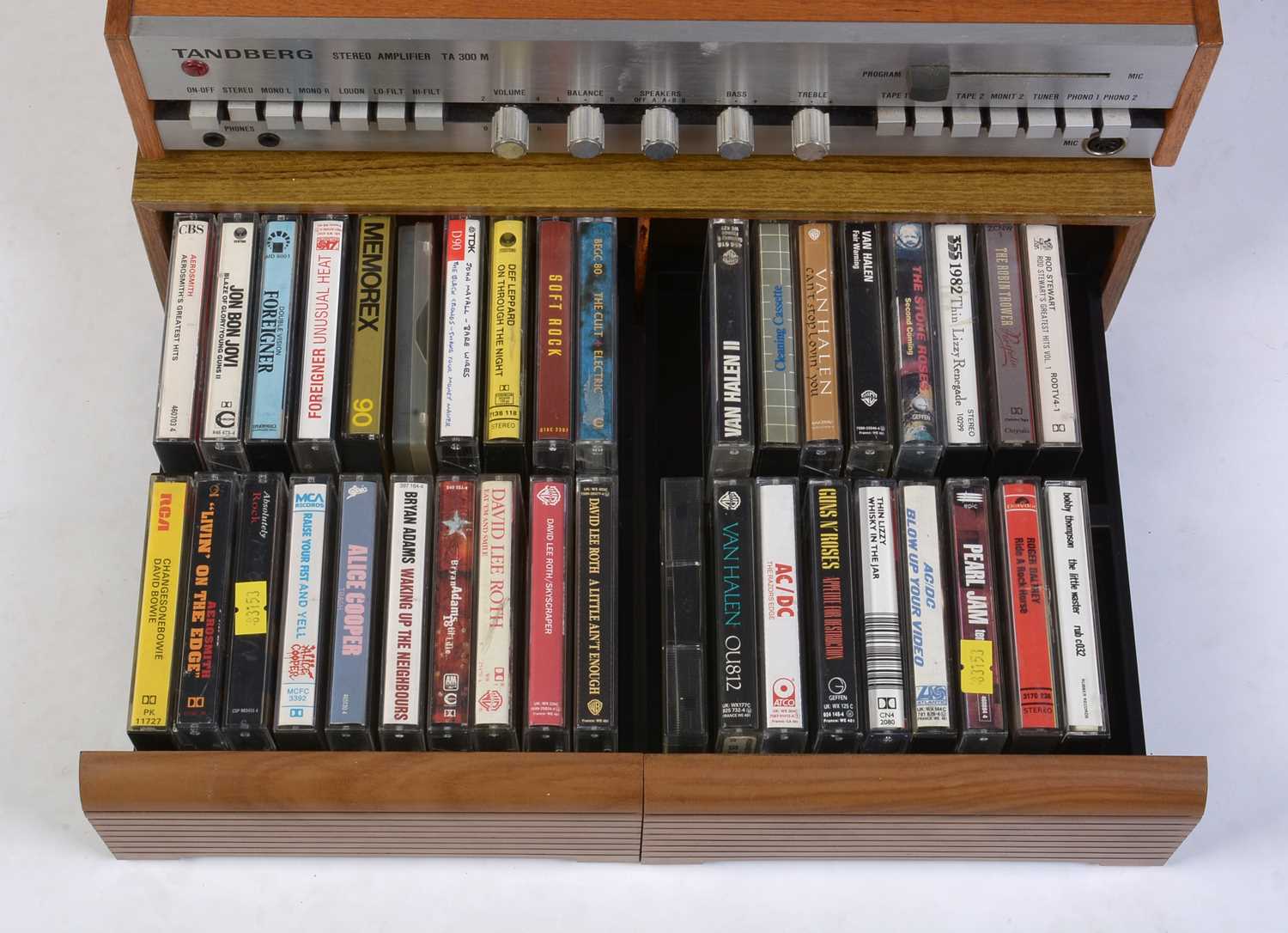 Lot 908 - Tandberg cassette player, amplifier,
