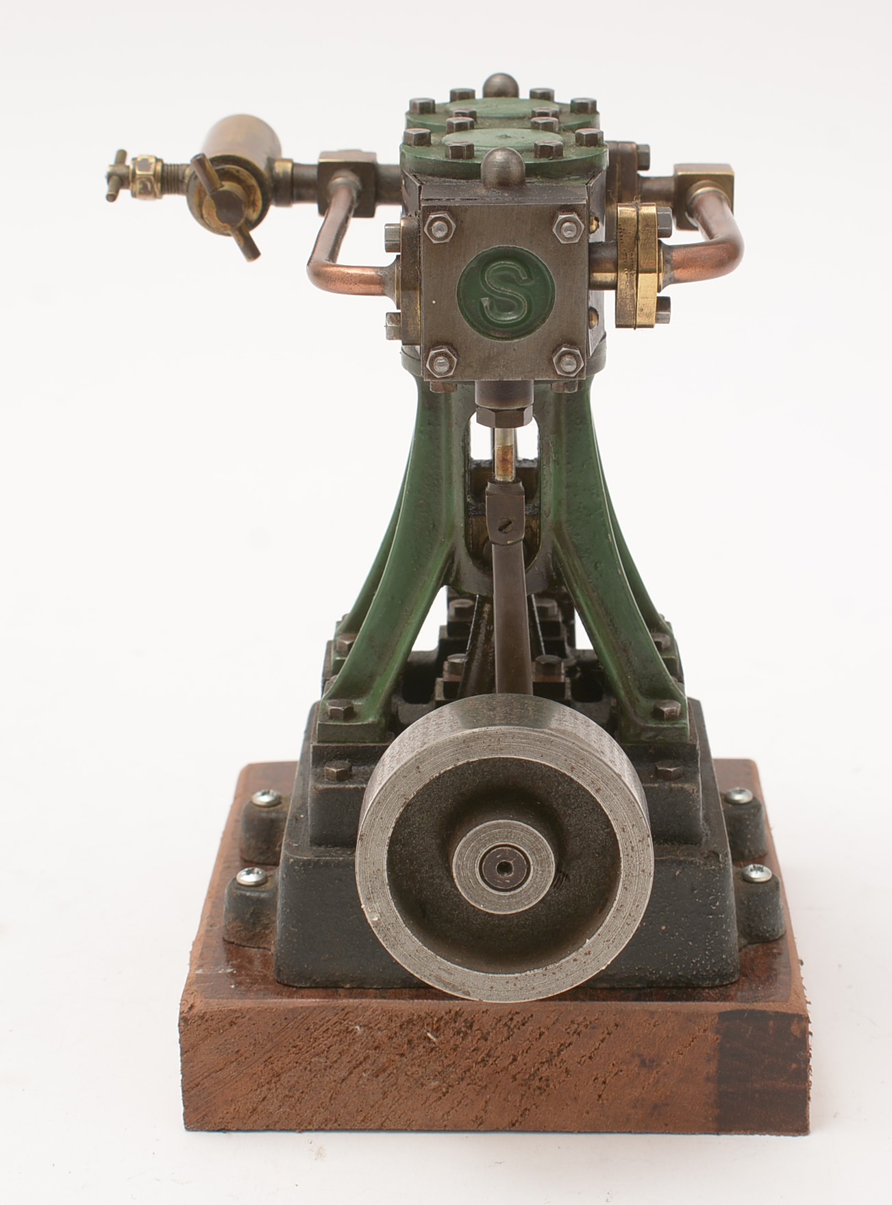 Lot 297 - A Stuart Turner D10 live-steam marine