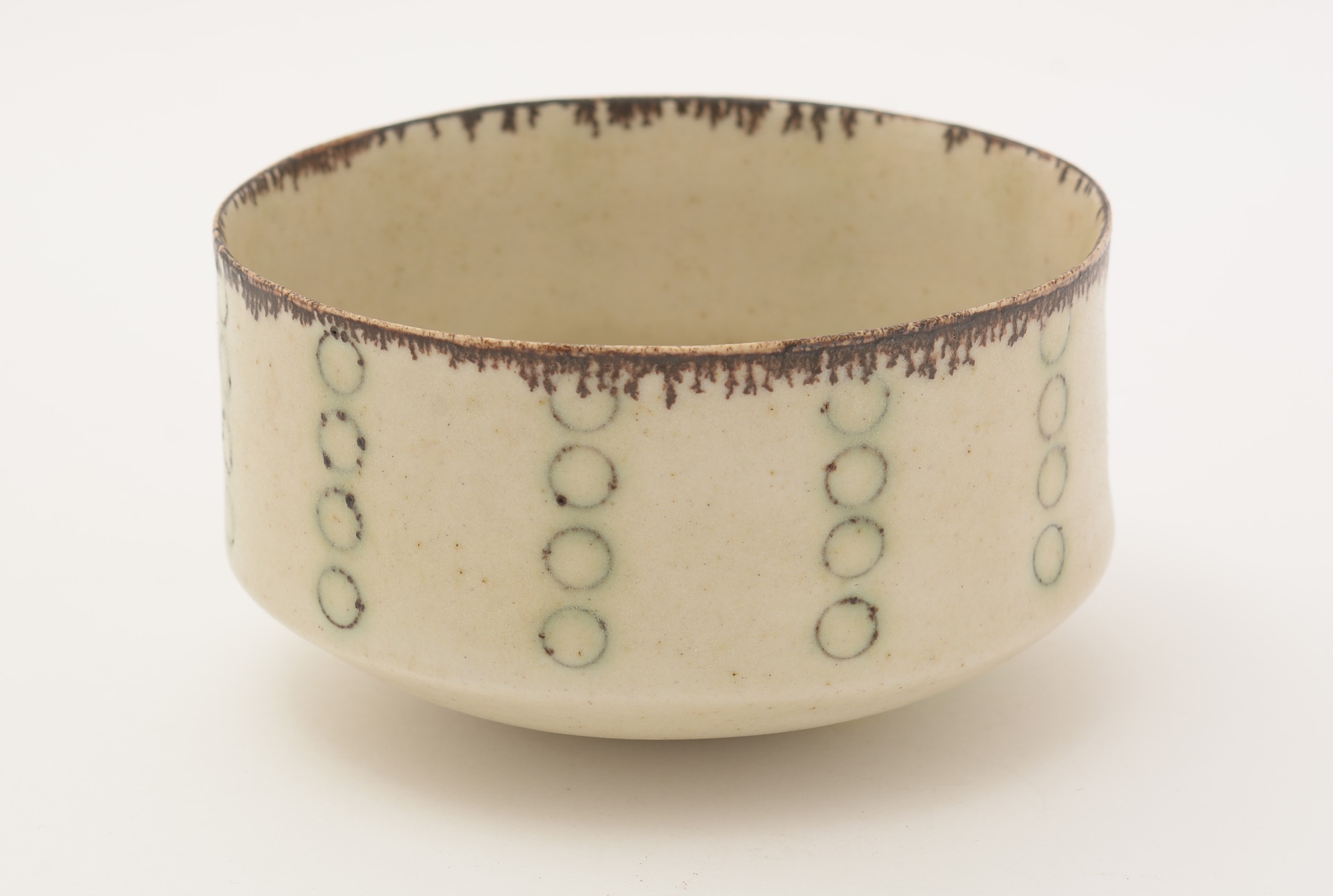 Lot 417 - Lucie Rie porcelain bowl