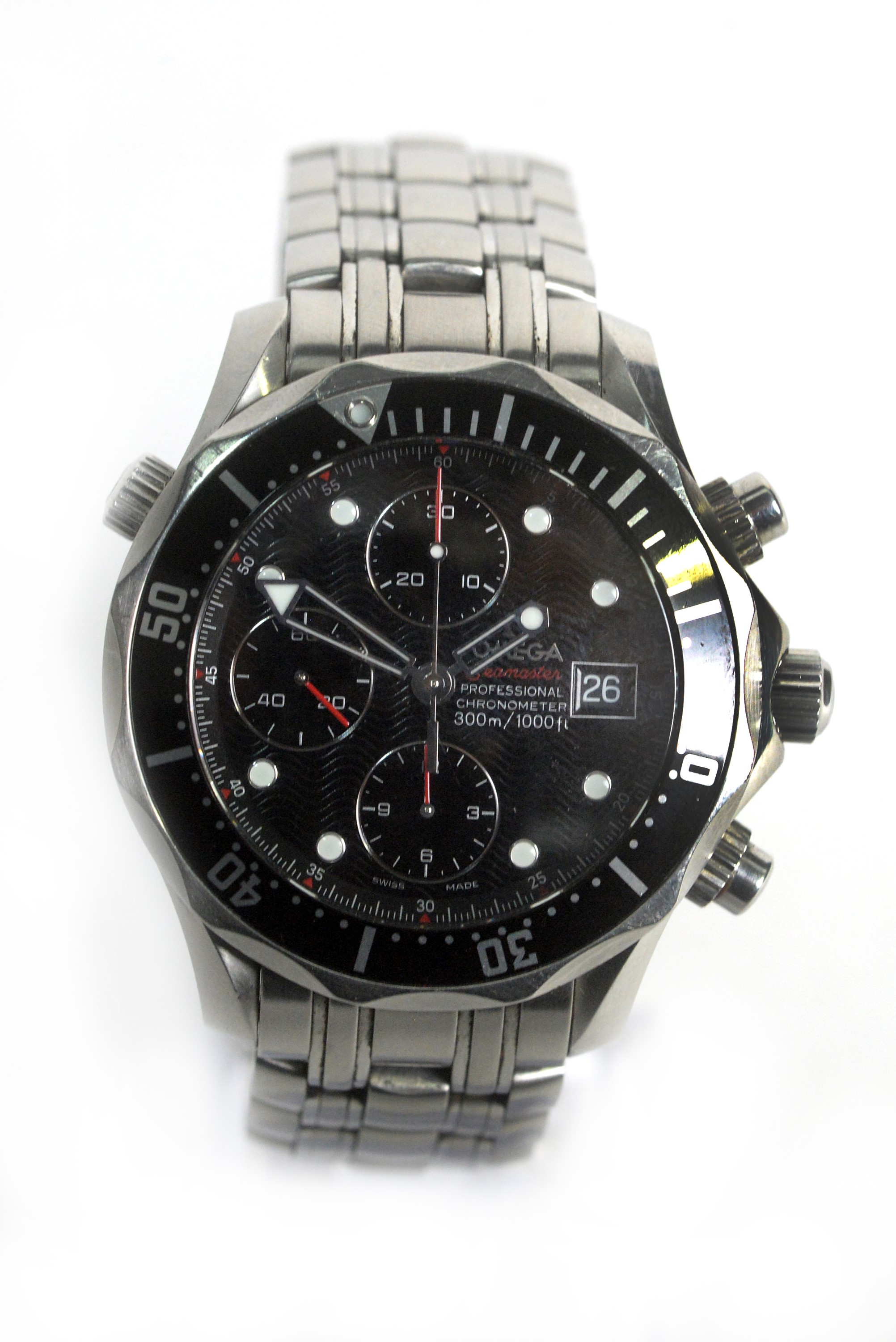 Lot 527 - Omega Seamaster Professional: a steel cased