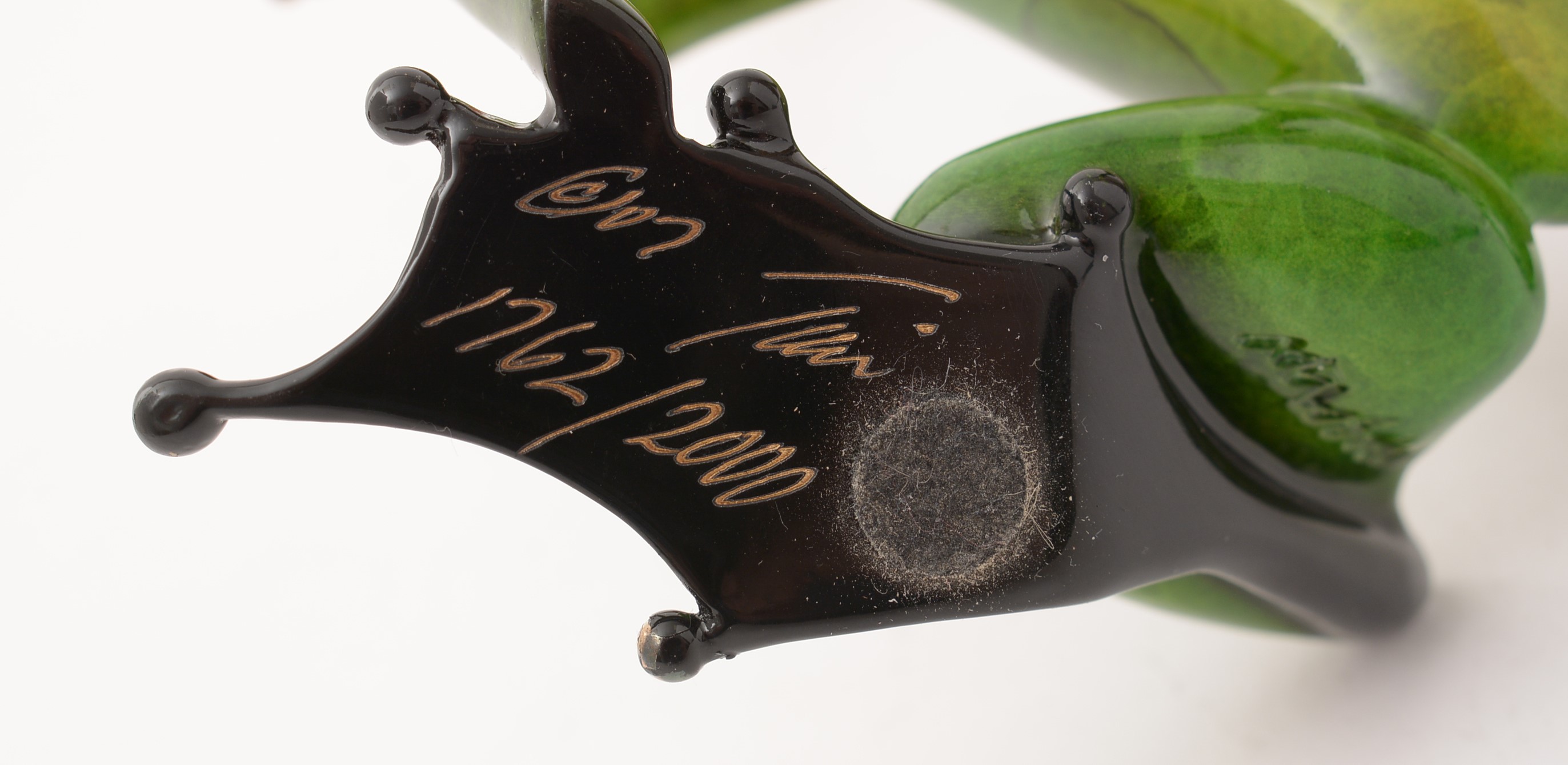 Lot 98 - Frogman sculpture 'Hibiscus'