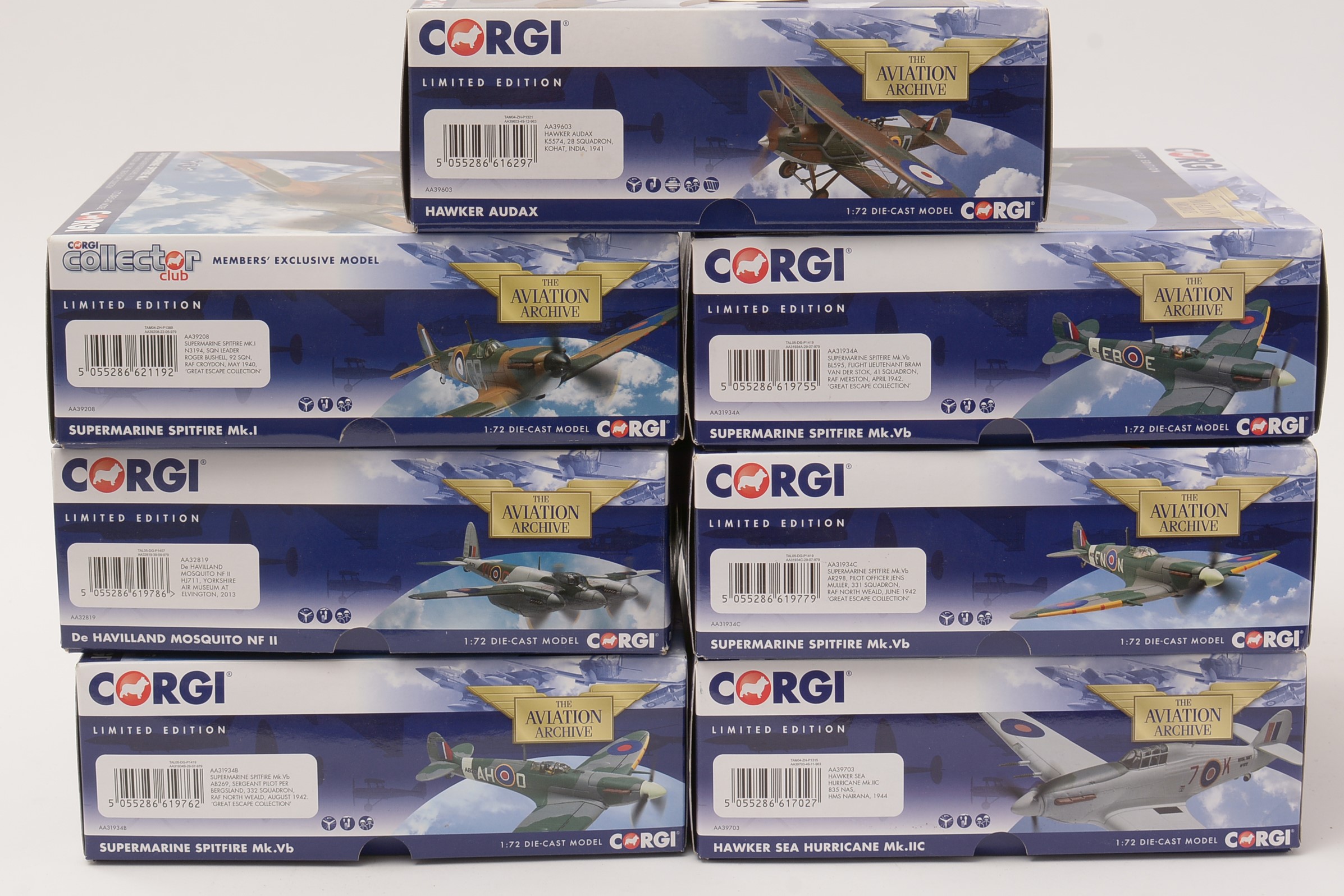 Lot 10 - Seven Corgi limited edition Aviation Archive