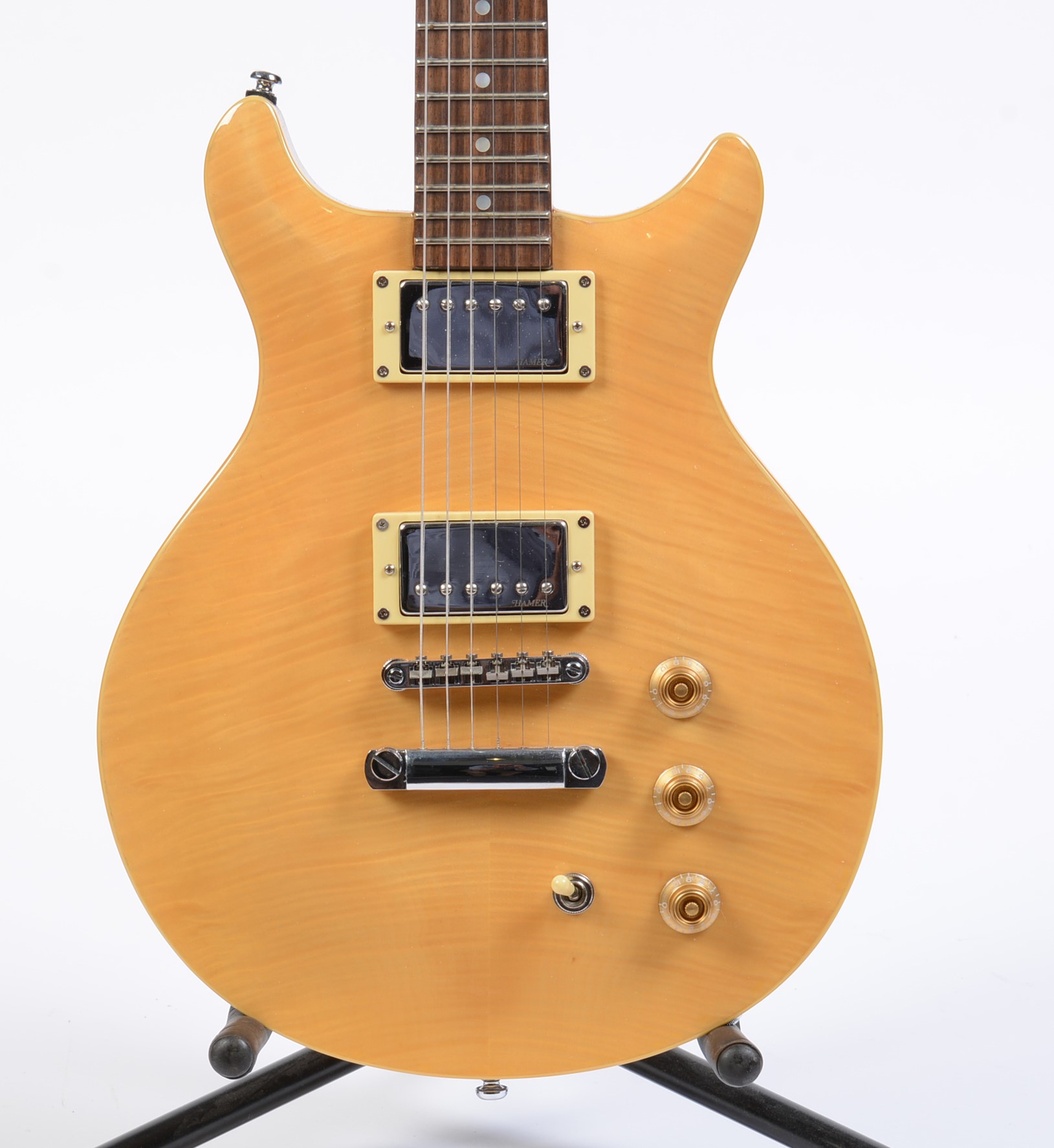 Lot 123 - Hamer XT series Sunburst A/T