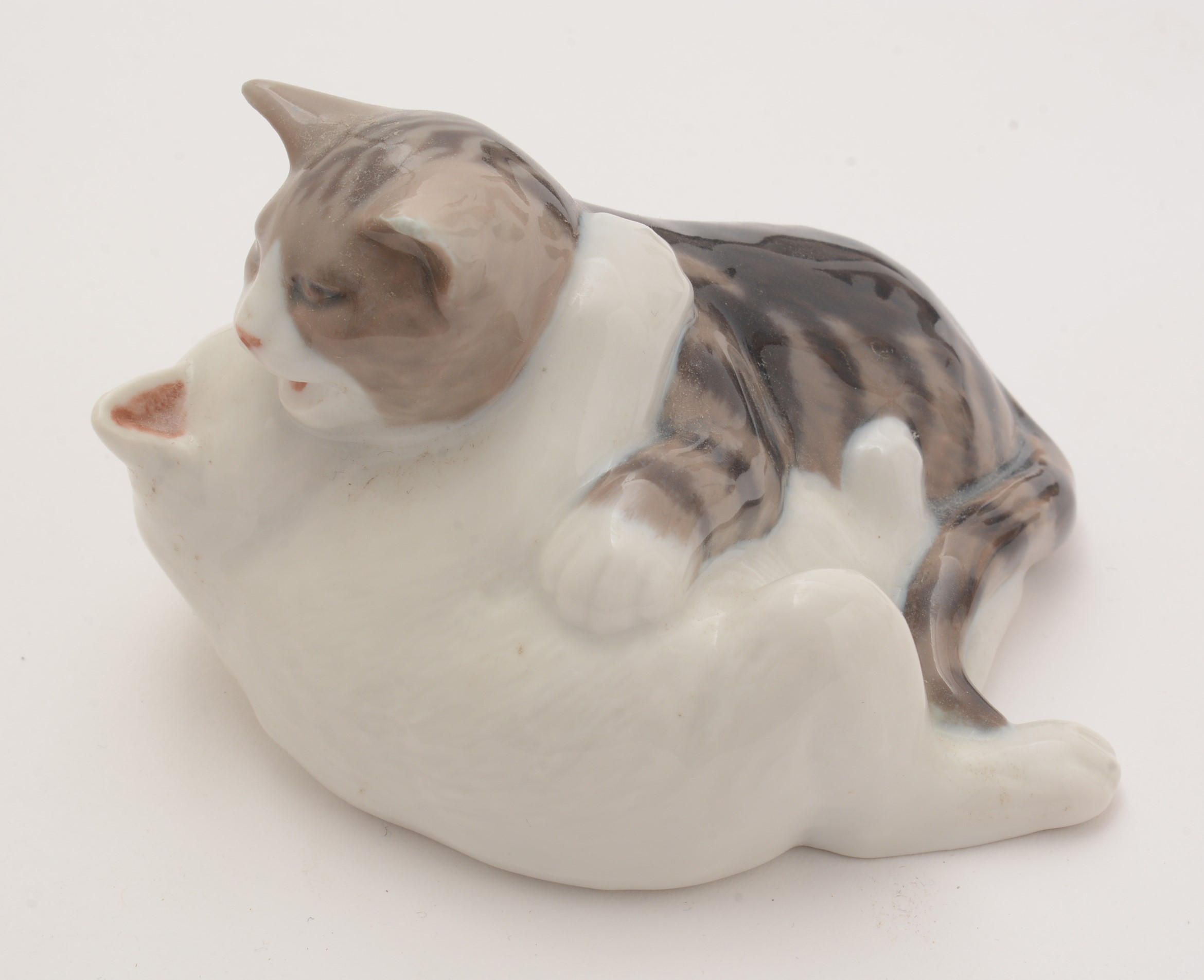 Lot 750 - Seven Royal Copenhagen cat models