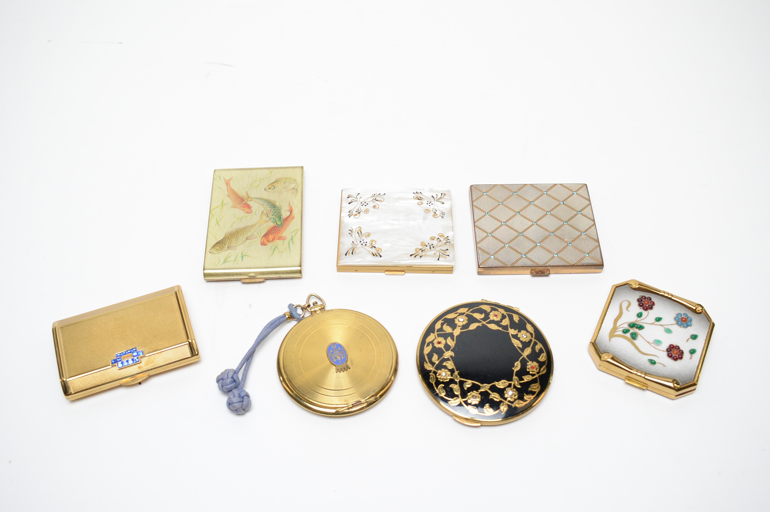 Lot 60 - 1940s jewelled powder compacts