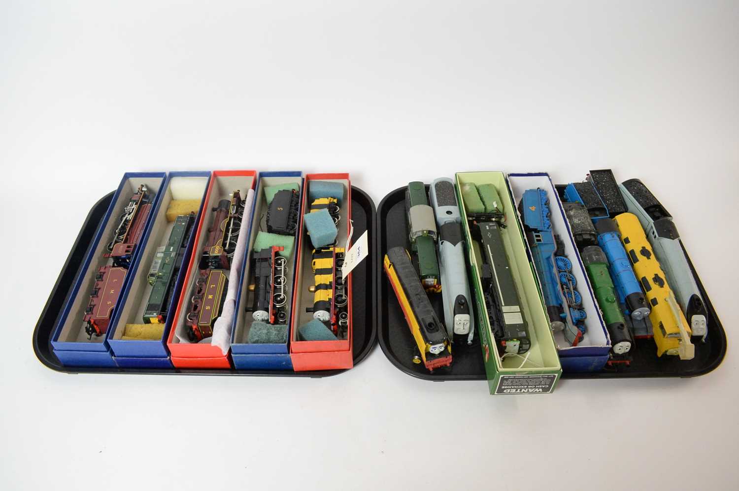 Lot 364 - A collection of 00-Gauge model locomotives