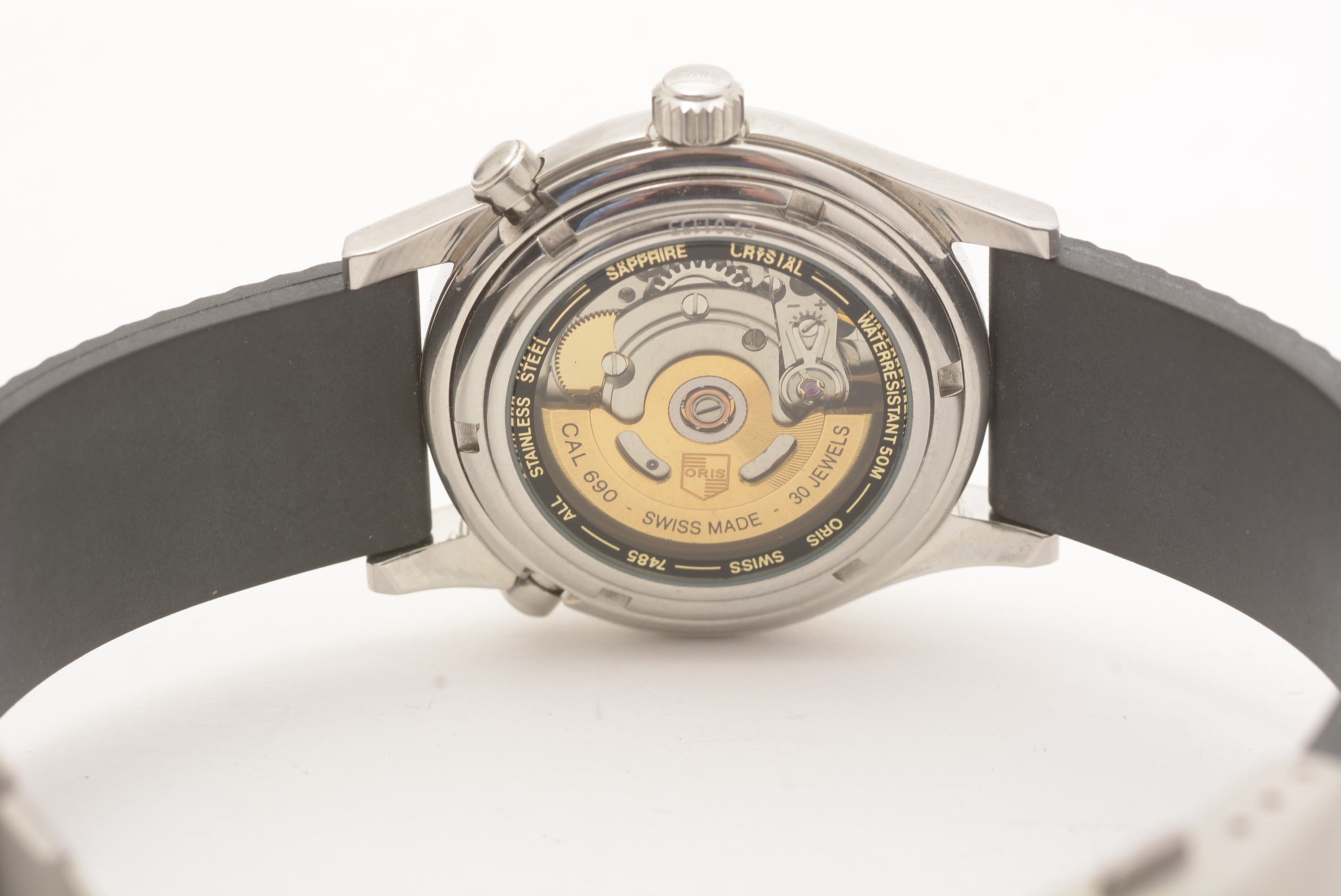 Lot 556 - Oris World Timer: a steel cased automatic