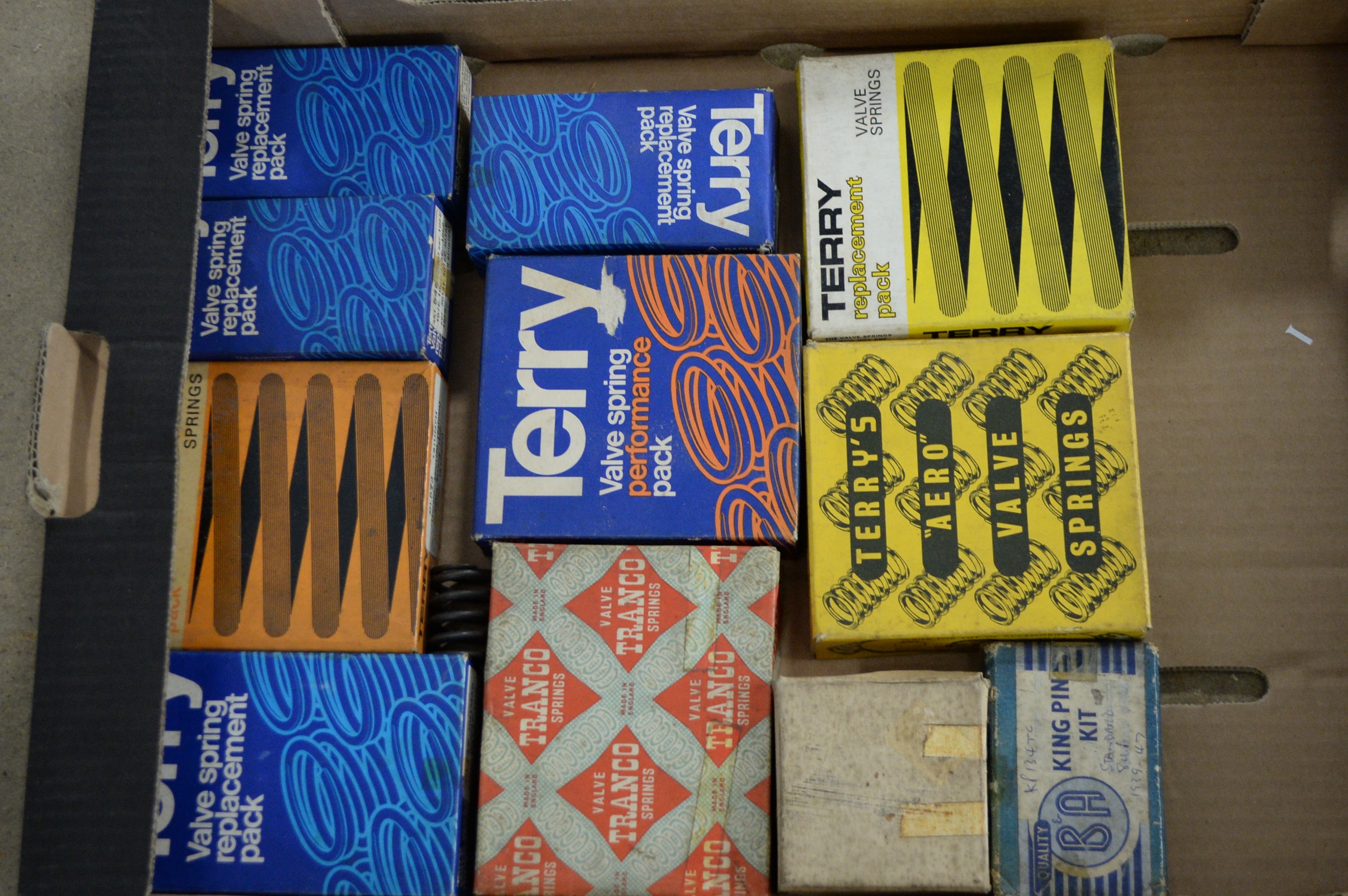 Lot 747 - Replacement packs and spare parts