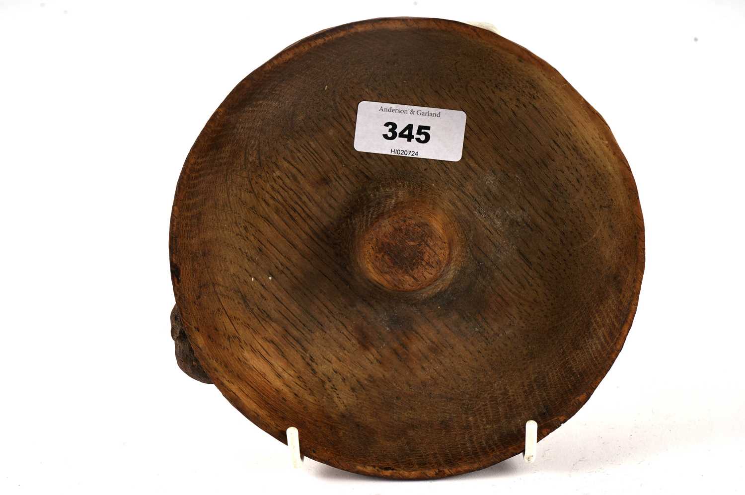 Lot 345 - A Robert ‘Mouseman’ Thompson pipe smoker’s