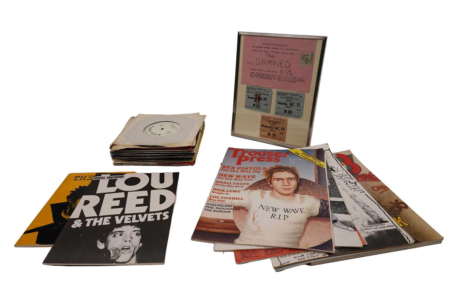 Lot 332 - A collectors' bundle of Punk memorabilia and