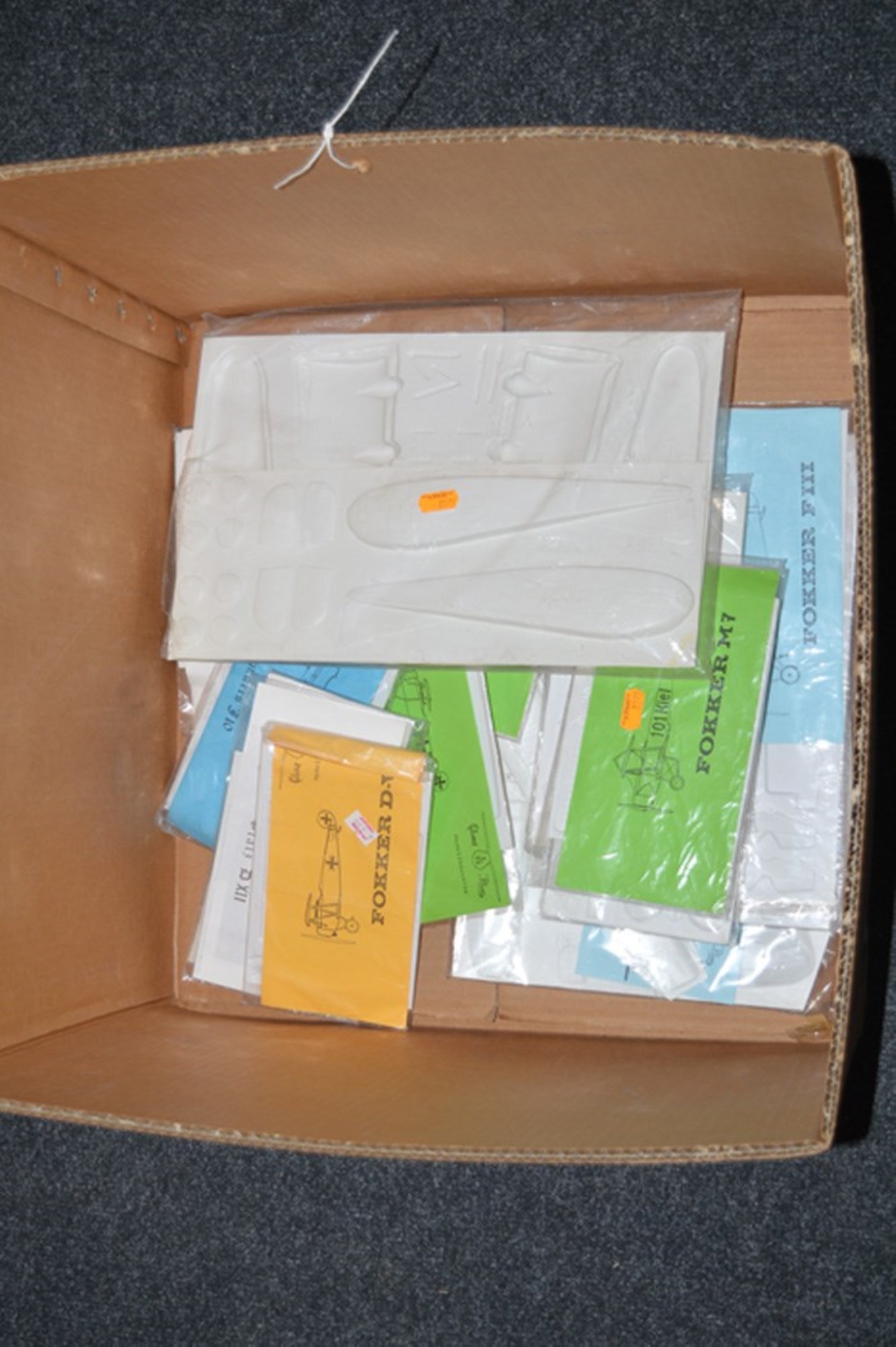 Vac form model constructor kits, by - auctions & price archive